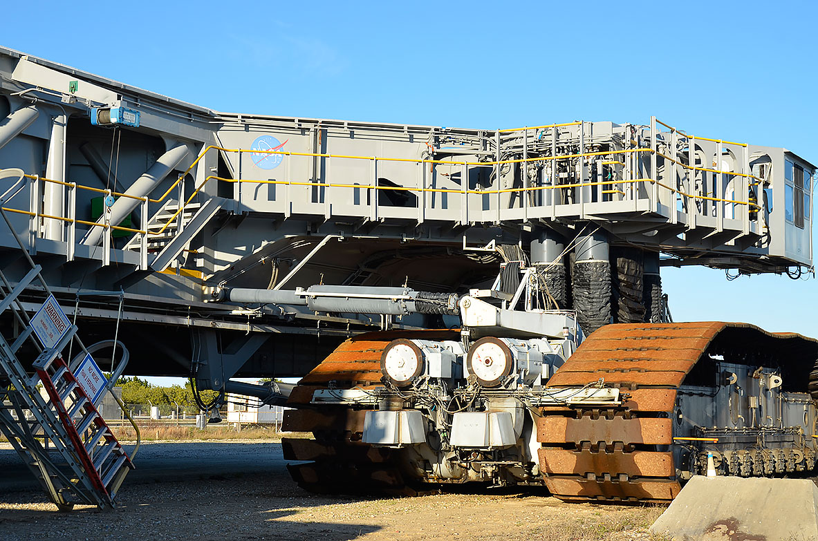 Inside NASA’s Transporter-Crawler – Me And Old Man Par